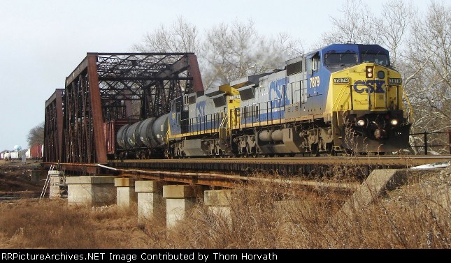 CSX Q300 is eastbound over CR's Shared Assets Lehigh Line